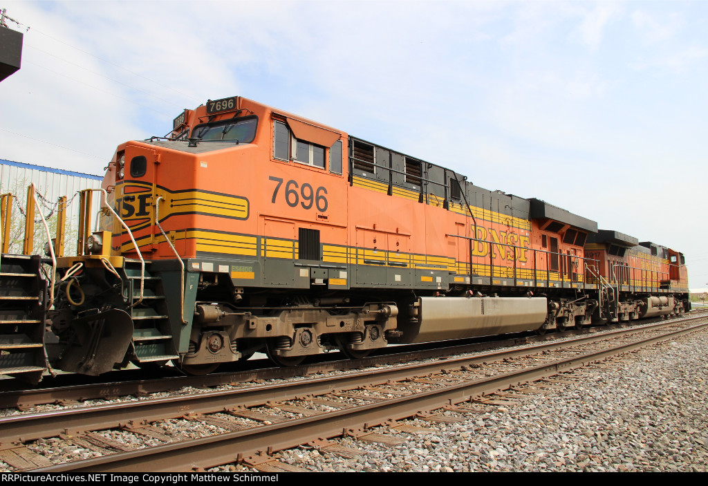 BNSF 7696